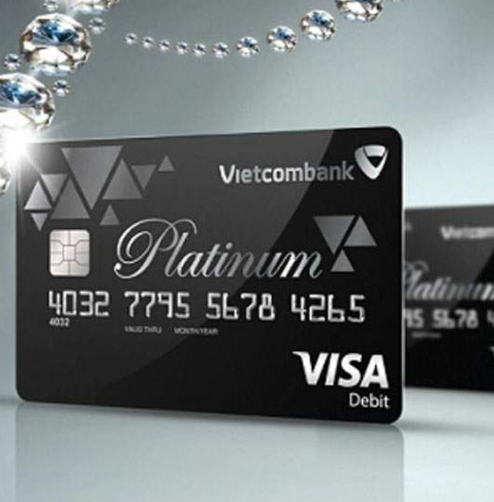 Thẻ Vietcombank Visa Platinum là gì? Đặc quyền và ưu đãi %nam%